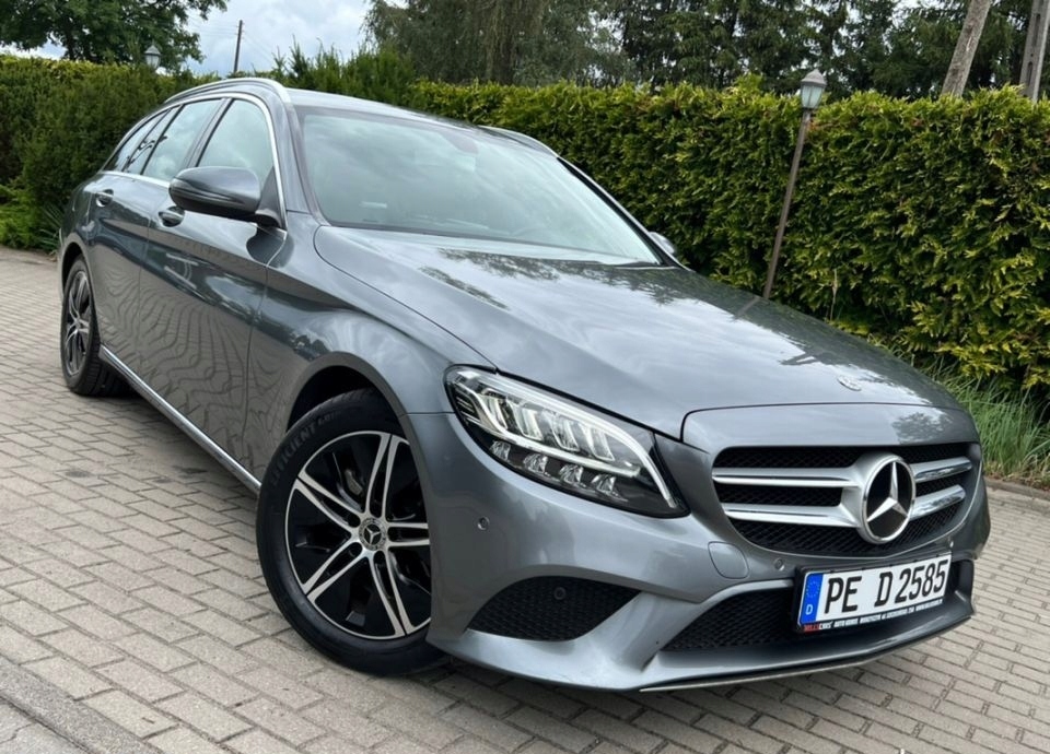 Mercedes-Benz Klasa C 180 d T - 12589293755 - oficjalne archiwum Allegro