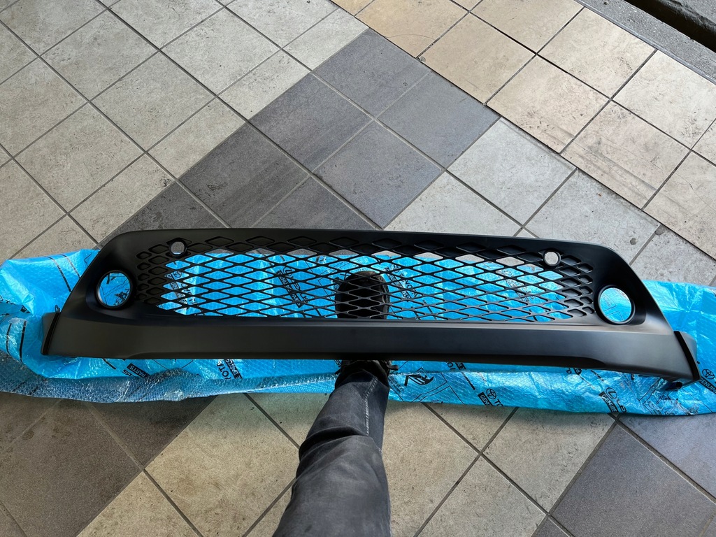 Dół zderzaka spoiler TOYOTA CHR CH-R nowa orginał - 13656186866 ...