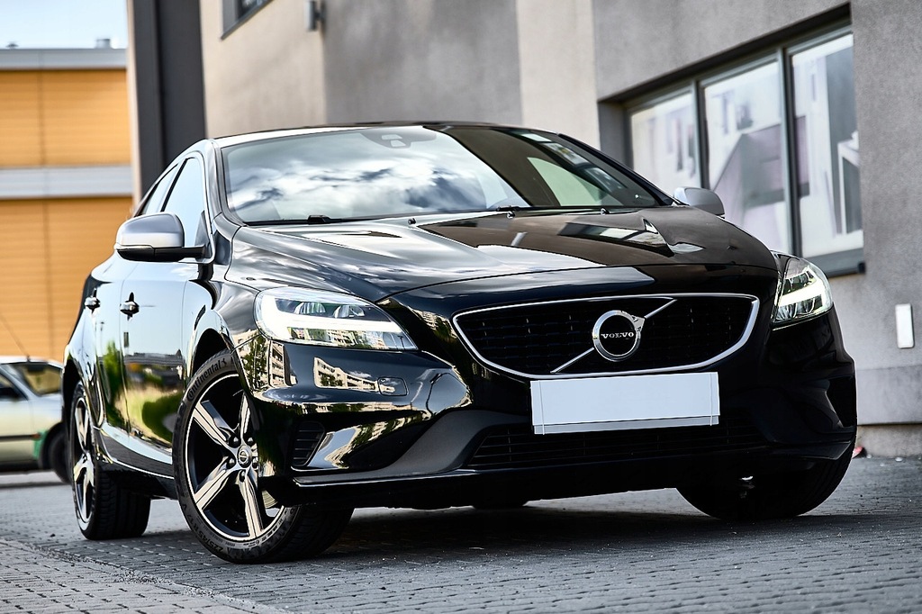 VOLVO V40 II 2.0 T4 TURBO 190PS R-DESING FULL-LED - 12740958147 ...