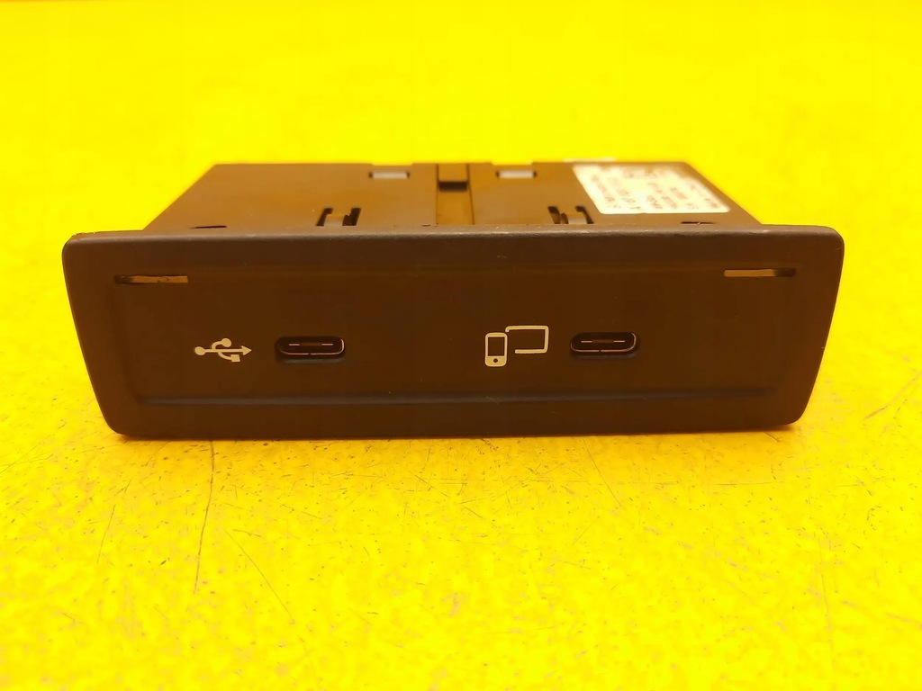 Mercedes-Benz GLE W167 W253 gniazdo port usb A1678201302 - 16478065612 ...