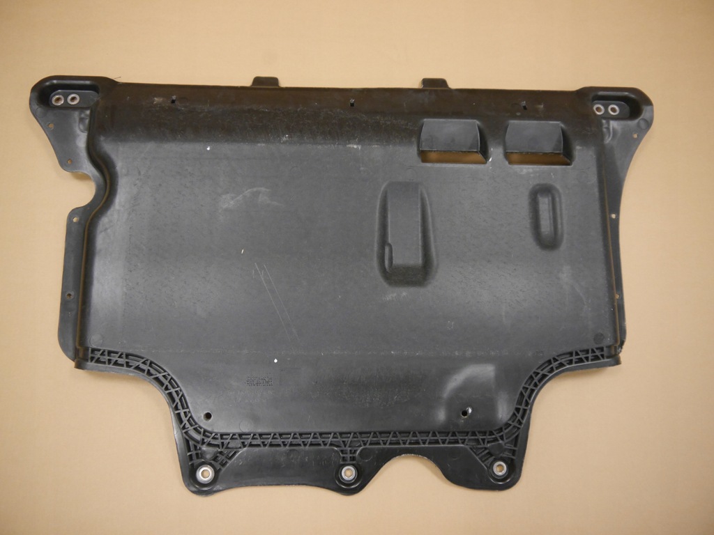 AUDI Q3 83A OSŁONA POD SILNIK 5QF825901B - 13501549888 - oficjalne ...