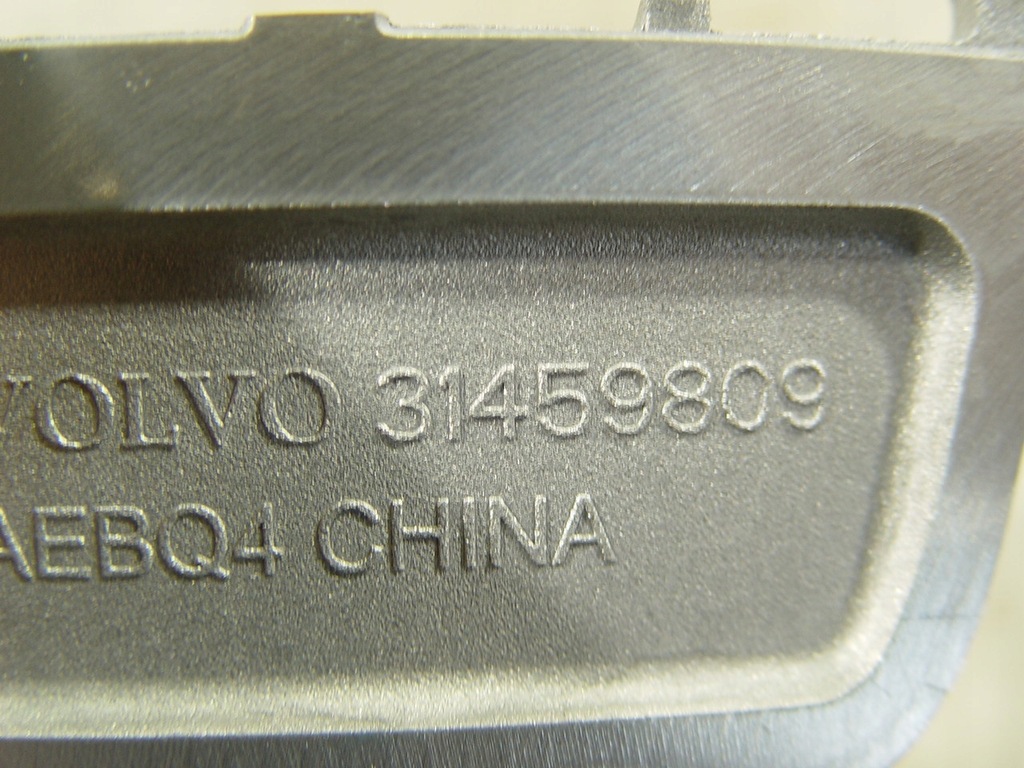 VOLVO XC90 II ŁAPA MOCOWANIE KOMPRESORA 31459809 - 9907594289 ...