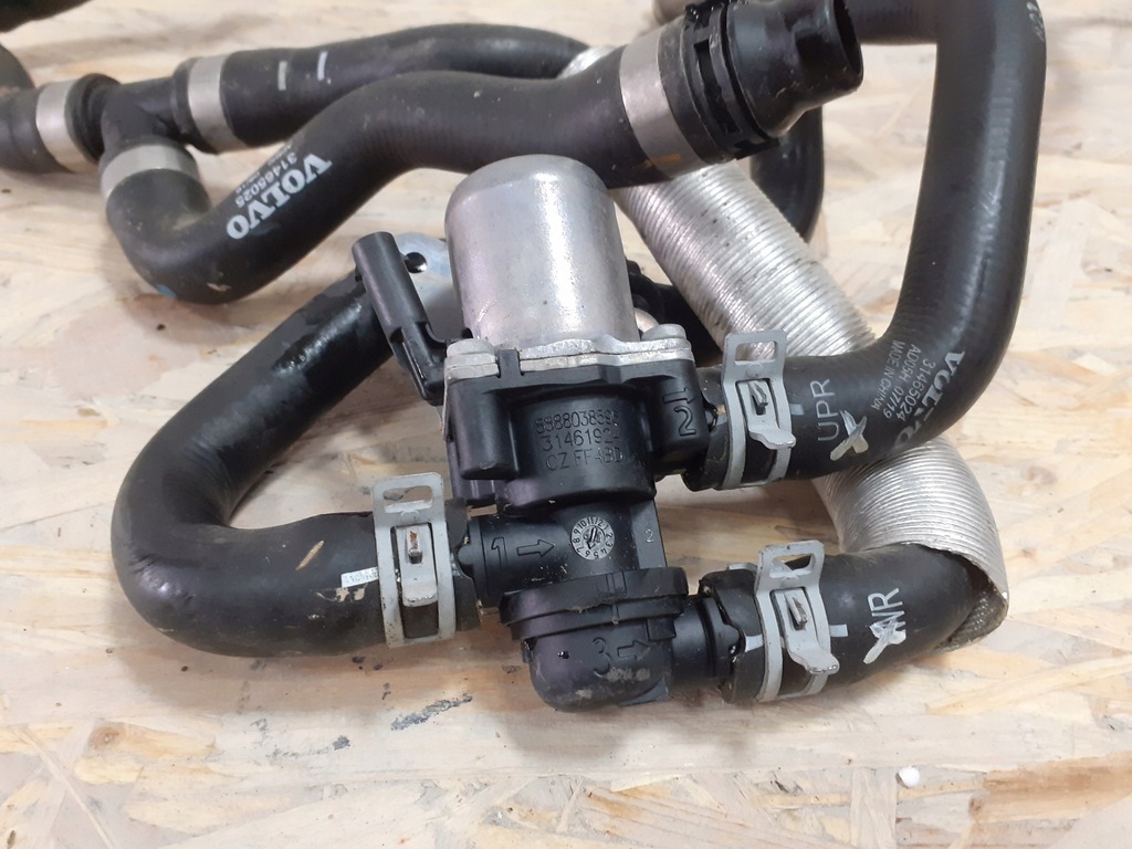 VOLVO V90 S90 II 2.0 DODATKOWA POMPA WODY 31461924 - 12672268370 ...