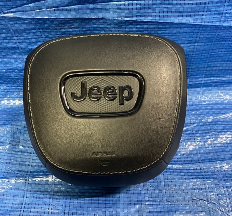 JEEP GRAND CHEROKEE WK2 TRACKHAWK AIRBAG KIEROWCY SKÓRA - 15023627055 ...