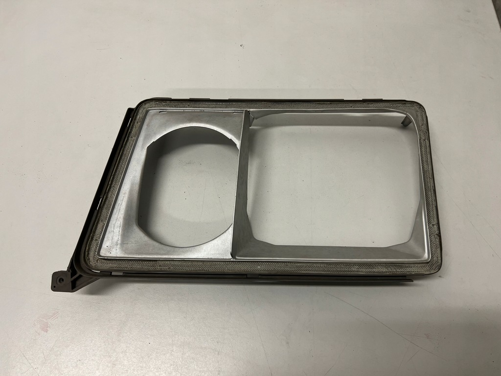 MERCEDES W124 RAMKA LAMPY LEWY PRZÓD BOSCH - 12225782178 - oficjalne ...