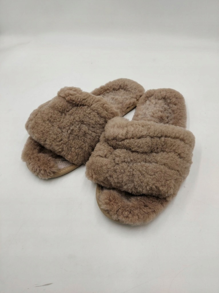 Q3C403*PANTOFLE Z OWCZEJ SKÓRY 44 B1C - 12592673340 - oficjalne ...