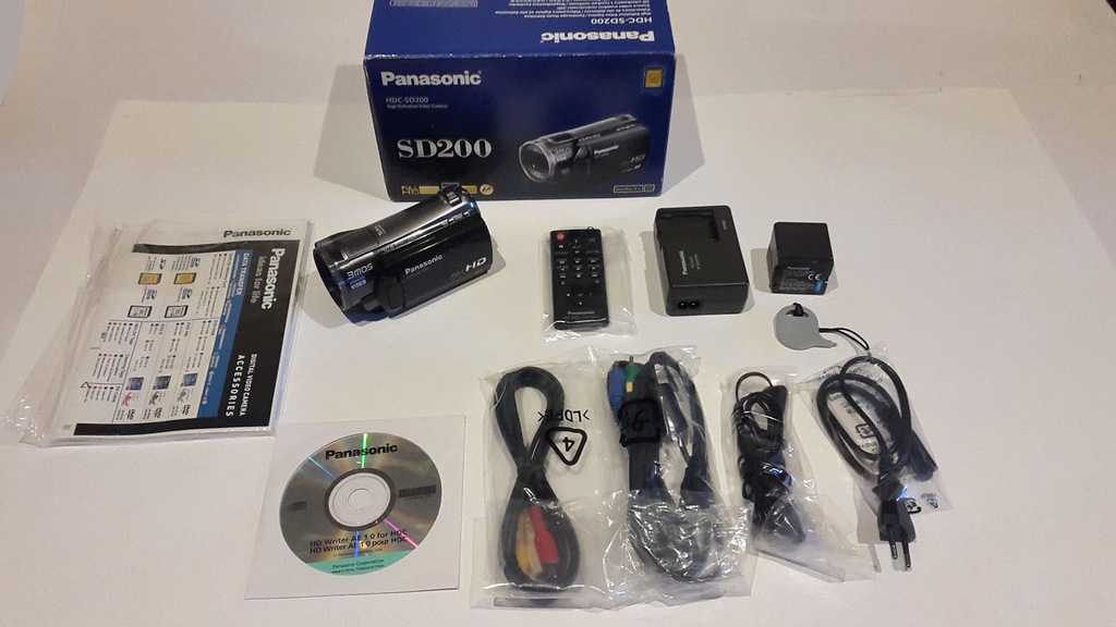 Kamera Panasonic HDC-SD200 FullHD 3-MOS 12x Zoom - 7424777310 ...