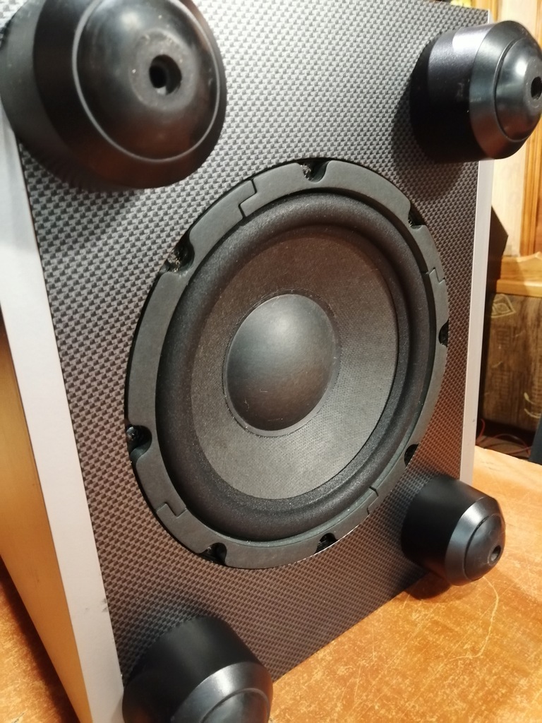 Купить Активный сабвуфер «JBL SUB 200-230»: отзывы, фото и ...