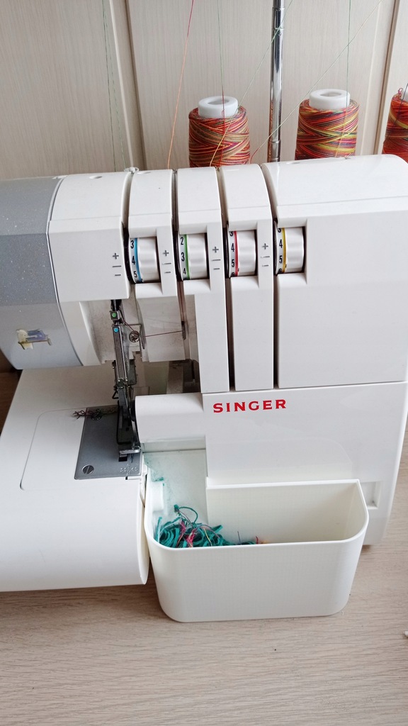 Owerlok Singer 14SH754 Pojemnik na ścinki koszyk - 11192876935 ...