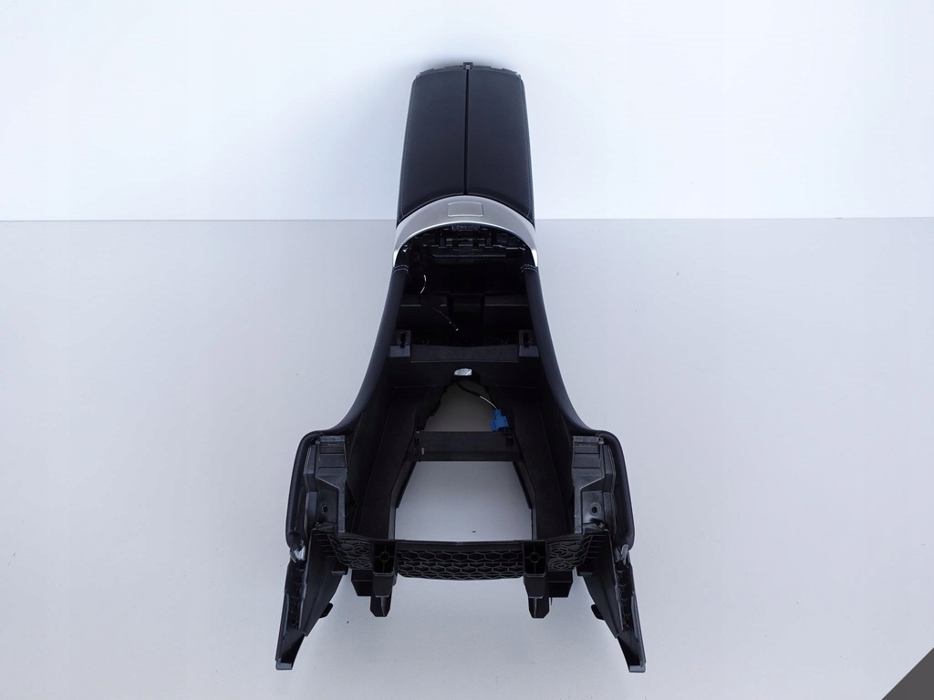 MERCEDES GLC X253 TUNEL PODŁOKIETNIK PRZÓD - 13309051918 - oficjalne ...