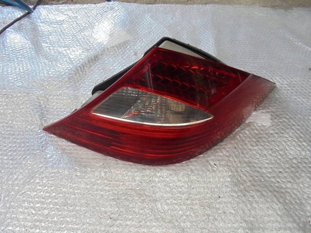 MERCEDES CLS W219 LAMPA TYLNA TYŁ PRAWA - 8419945642 - oficjalne ...