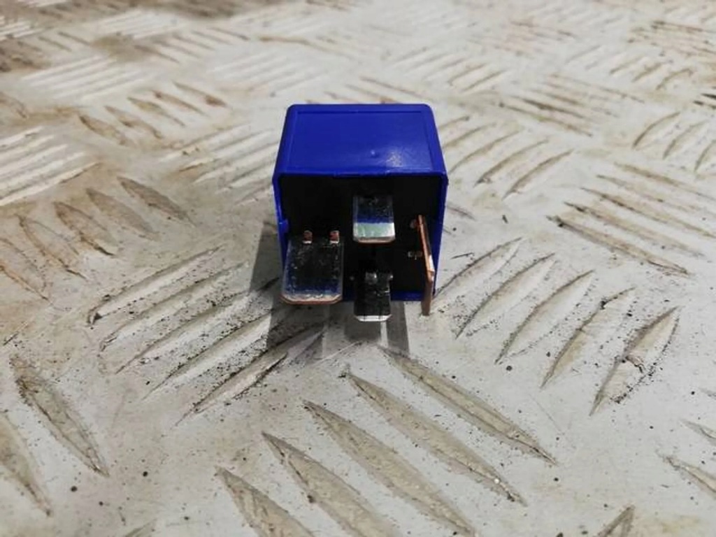 PRZEKAŹNIK 8200587121 RENAULT MEGANE III - 14093117996 - oficjalne ...