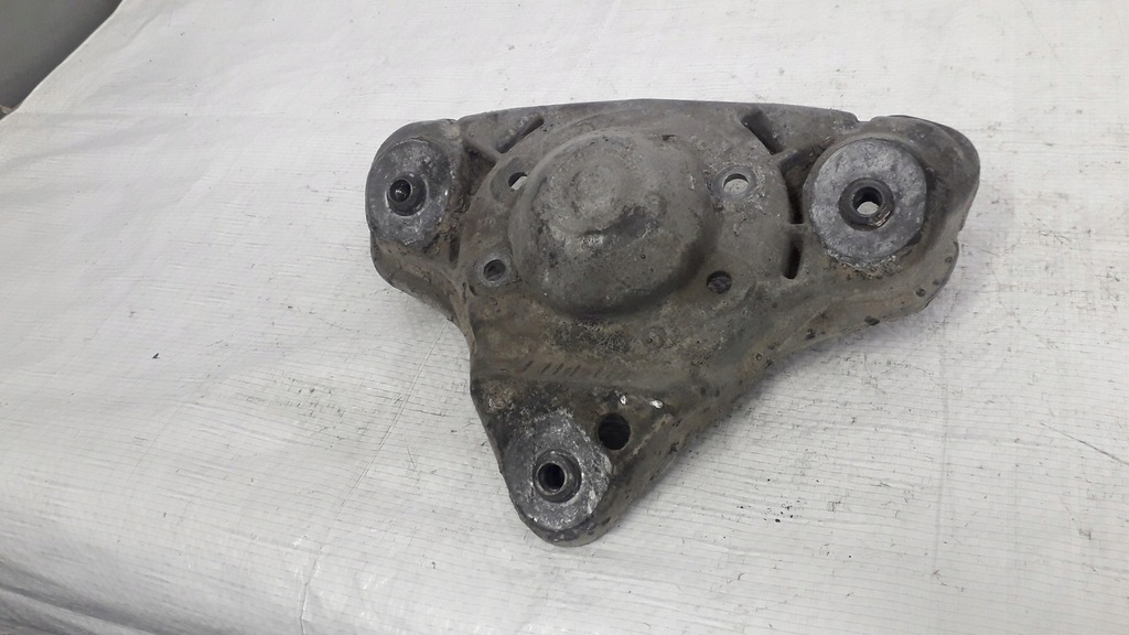 Mocowanie amortyzatora VW Passat B5 FL Lift Audi A6 C5 FL 8D0412383E ...