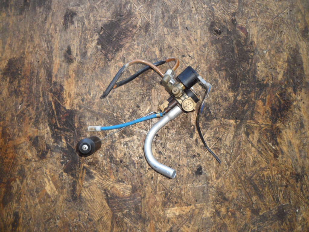 Zawór wielozawór butli gazu LPG w koło Tomasetto - 12401021902 - oficjalne archiwum Allegro