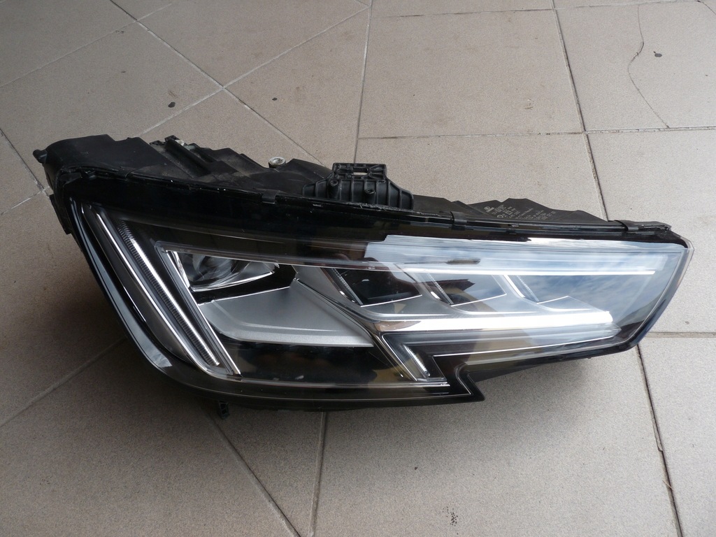 Audi A4 B9 Matrix Prawy 8W Led Europa 8W0941784 - 12558343020 ...