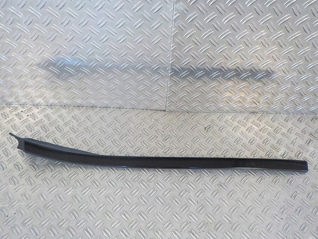 MERCEDES GLA X156 LISTWA OSŁONA LEWA SZYBY - 12199684714 - oficjalne ...