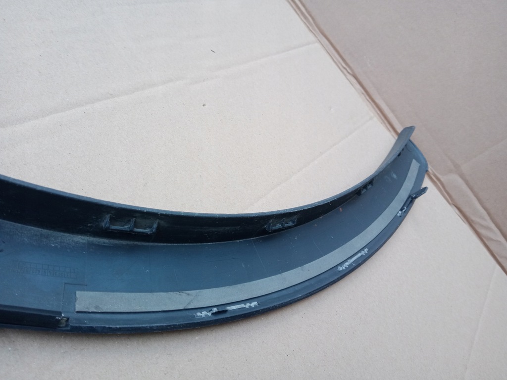 AUDI Q3 PRAWA LISTWA BŁOTNIKA PRZÓD 8U0853718 - 11760152660 - oficjalne ...