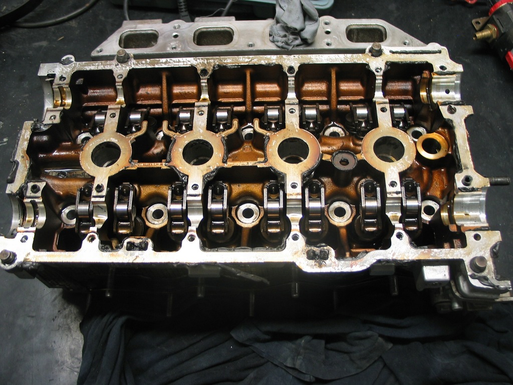 Głowica silnika Renault Megane Scenic 1.6 16V K4M - 12688157840 - oficjalne archiwum Allegro