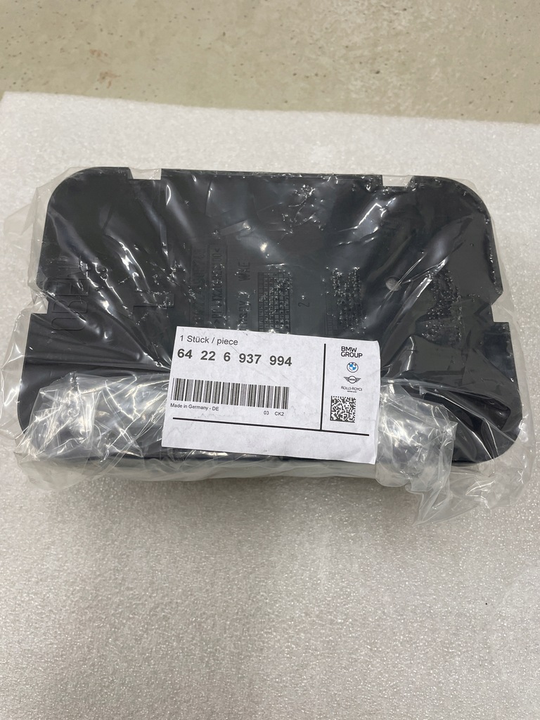 BMW E82 E88 ODPOWIETRZNIK TYŁ KRATKA WENTYLACYJNA - 15149739191 ...