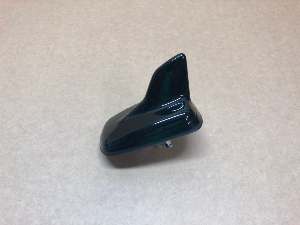 AUDI A4 Q7 ANTENA DACHOWA 4M0035503F LY9B - 7397132501 - oficjalne ...