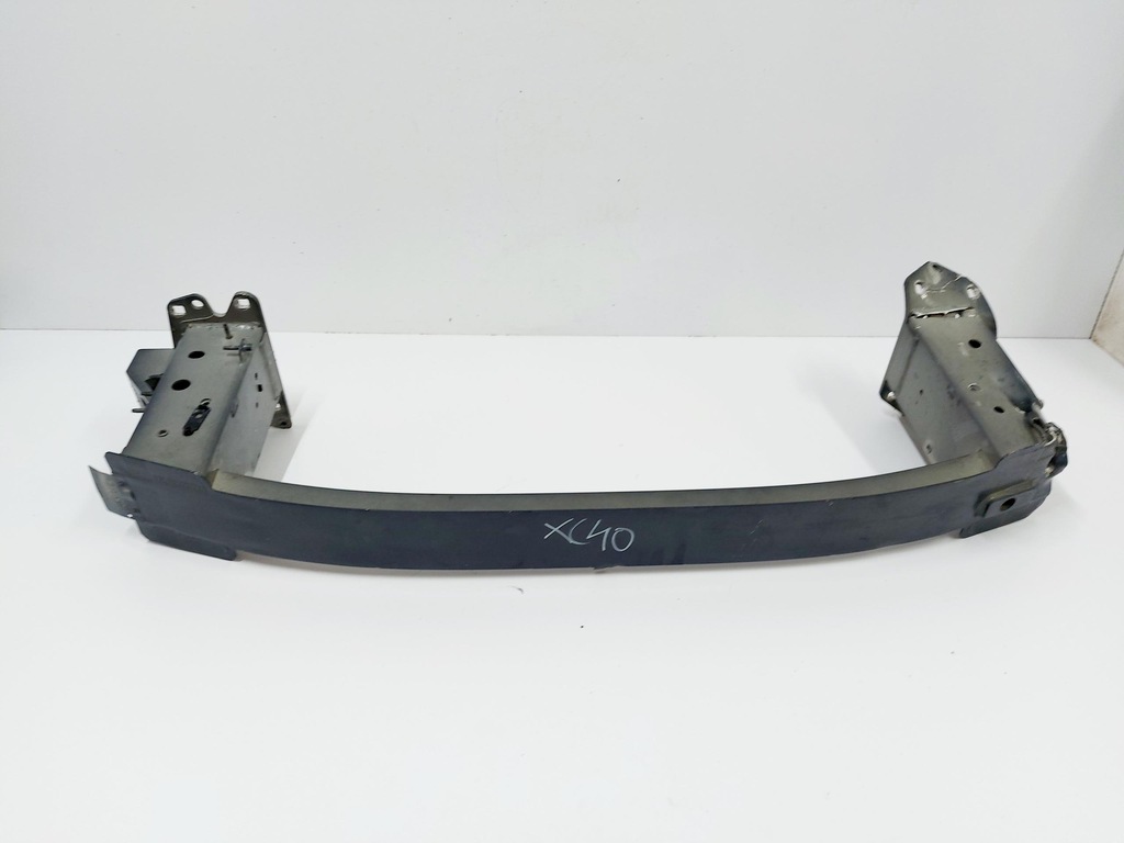 VOLVO XC40 19r. Wzmocnienie belka zderzaka przód uszk. 32377150 ...