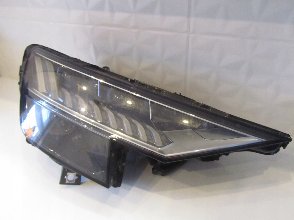 AUDI Q8 SQ8 4M8 FULL LED MATRIX LAMPA PRAWA PRZÓD - 11637000929 ...