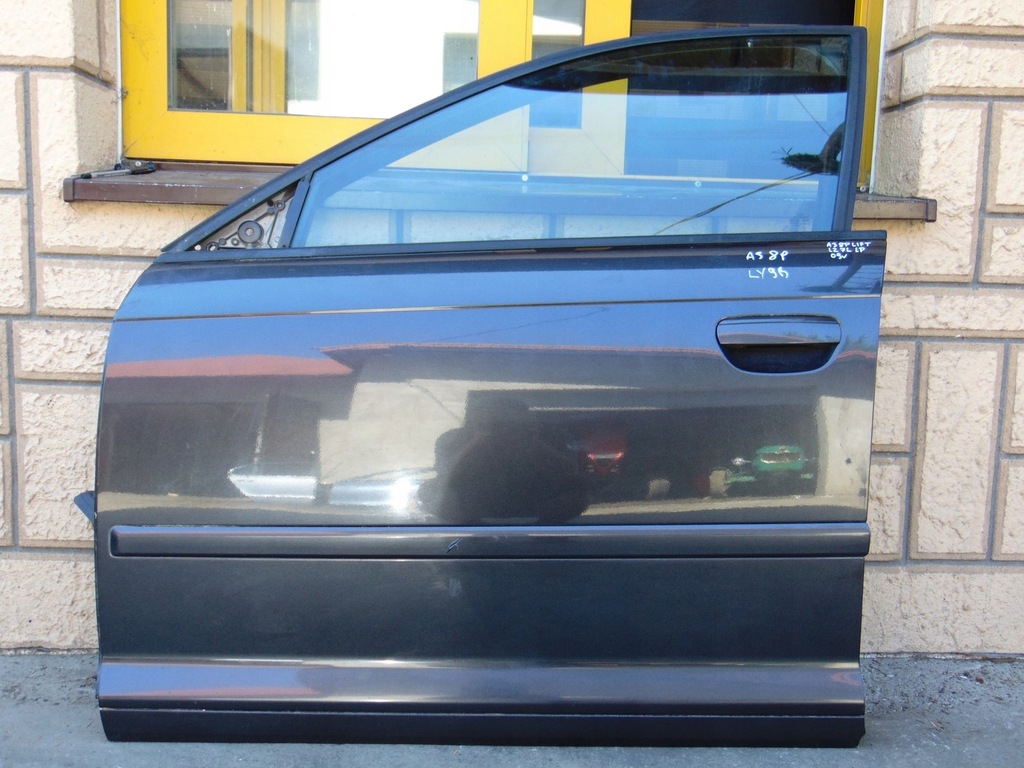 DRZWI LEWY PRZÓD PRZEDNIE AUDI A3 8P LIFT 5D LY9B - 12645044201 - oficjalne archiwum Allegro