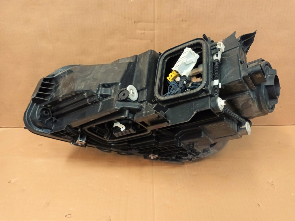 MERCEDES GLE W167 LAMPA PRAWA FULL LED A1679068607 - 12626549113 ...