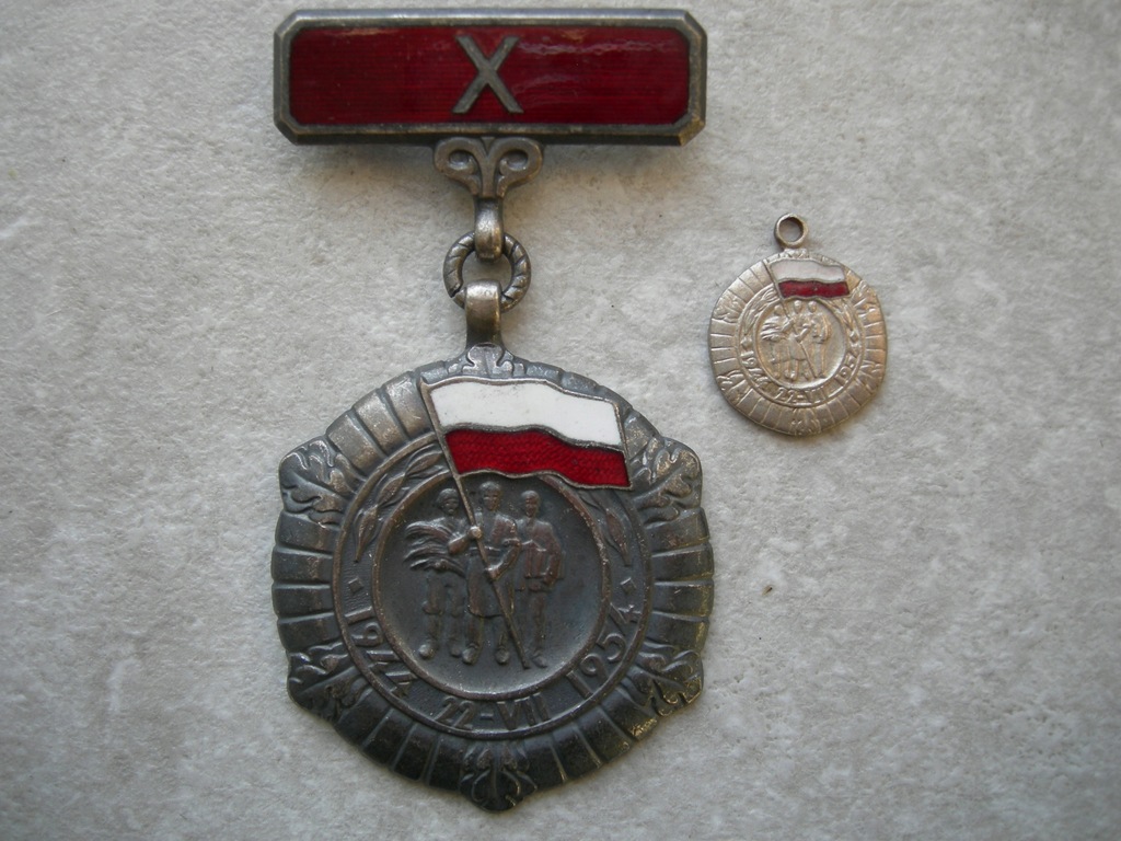 ODZNACZENIE MEDAL X LAT POLSKI LUDOWEJ PRL Z MINIATURKĄ. - 15109519744 - oficjalne archiwum Allegro