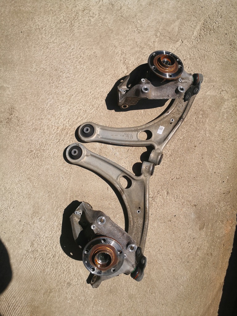 Zwrotnica wahacz piasta lewa Audi TT 8S0407257F - 12299039705 ...