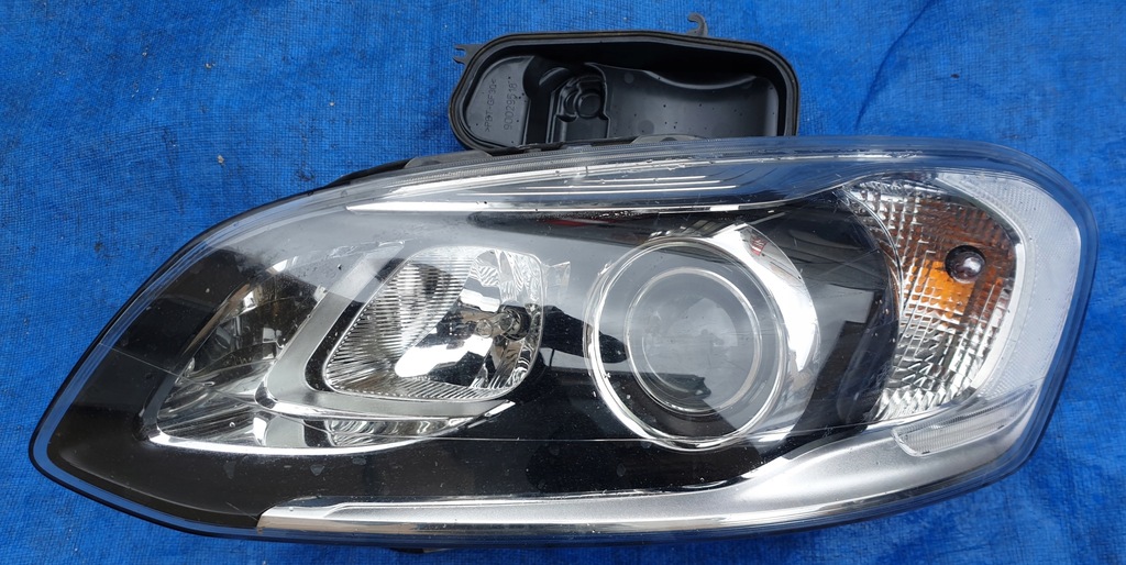 VOLVO XC60 LIFT LAMPA PRZEDNIA LEWA XENON 7 PIN - 13468536555 ...