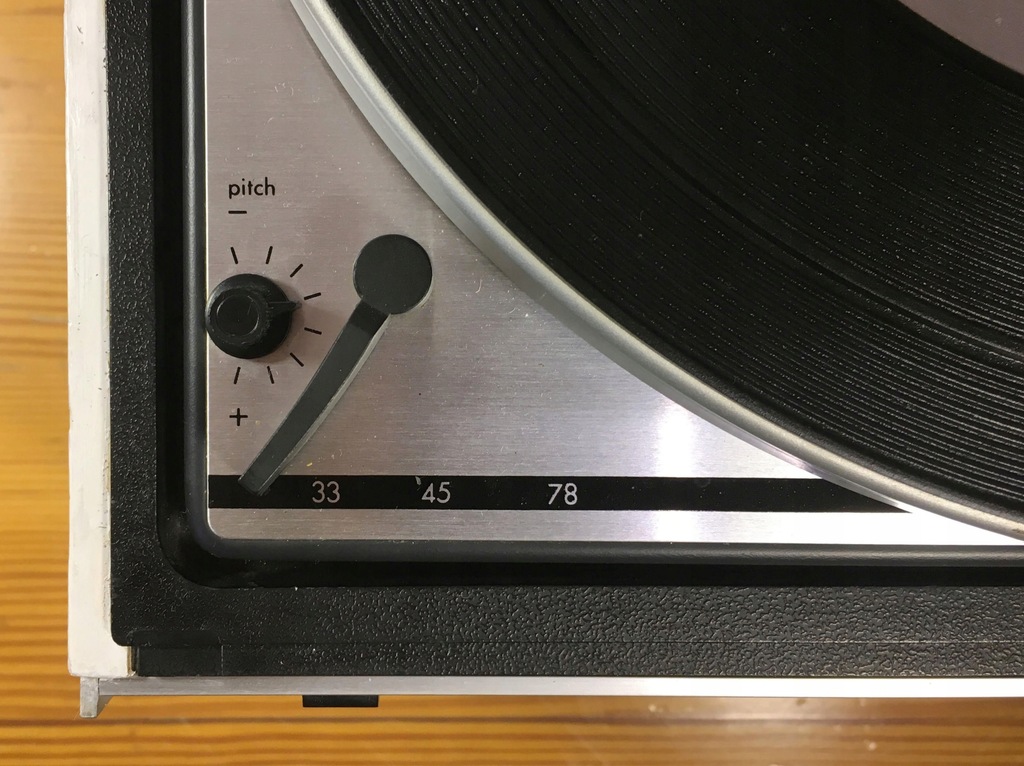 Купить Проигрыватель проигрывателя DUAL 1211 с радио и динамиками ...