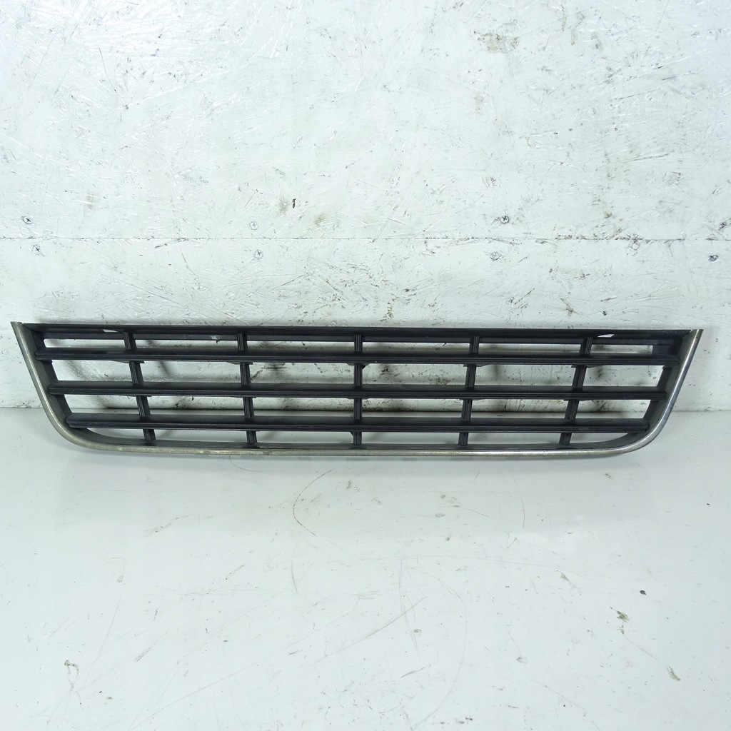 VW PASSAT B6 KRATKA ZDERZAKA ŚRODKOWA 3C0853677 - 13736071748 - oficjalne archiwum Allegro