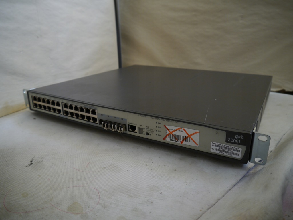 3COM Switch 5500G- EI 24-Port - 9979750385 - oficjalne archiwum Allegro