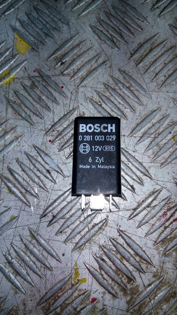 Przekaźnik świec żarowych Audi Q7 3.0TDI 639 - 13679124581 - oficjalne ...