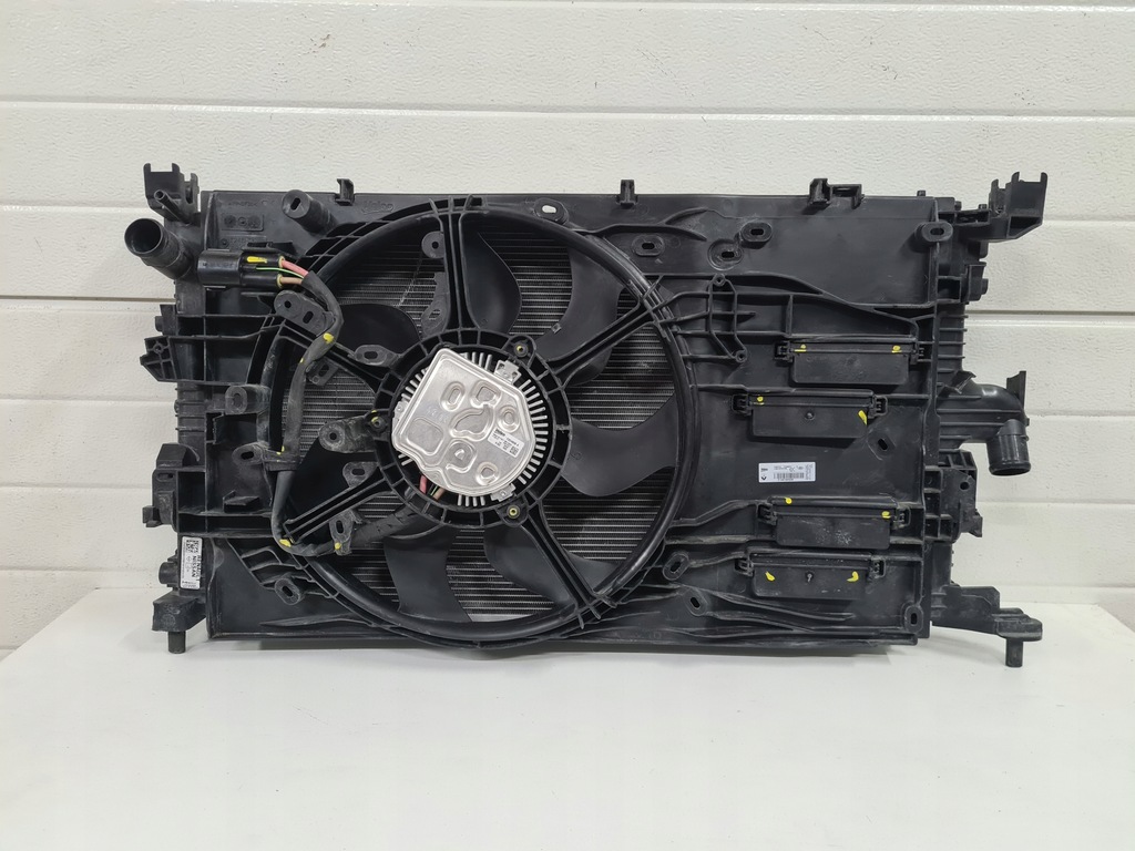 Komplet chłodnic Dacia Duster II lift 1.5 dci adblue - 15215947748 ...