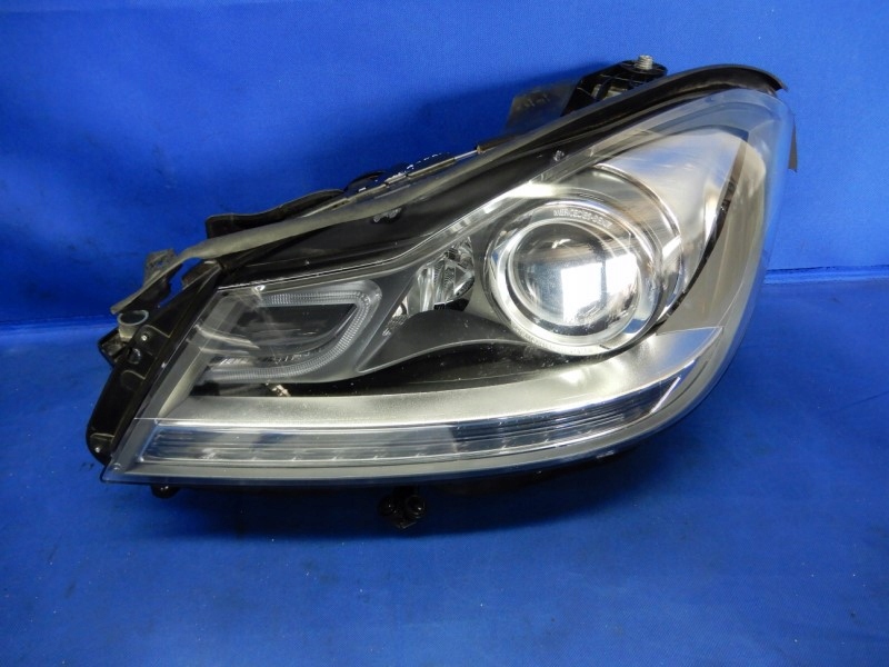 LAMPA LEWY PRZÓD BI-XENON MERCEDES C KLASA W204 FL - 13384903129 ...