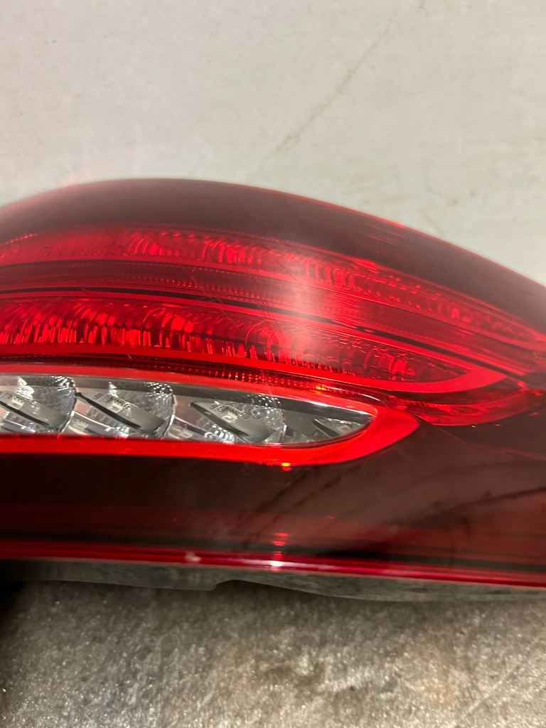 MERCEDES SLK W172 LAMPA PRAWY TYŁ A1729066000 - 13209423993 - oficjalne ...