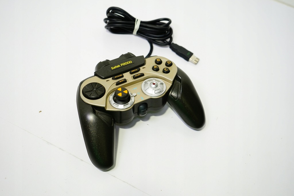 Saitek P2000 Retro PAD USB Cyberpunk Metro Fallout - 12150276877 ...