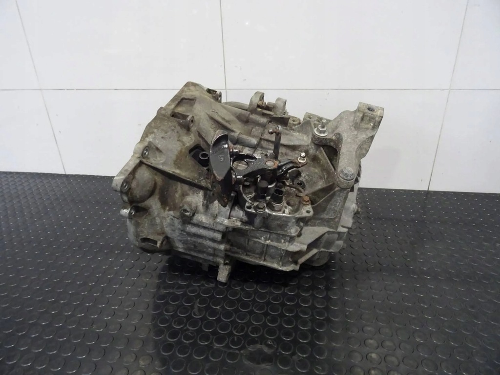 SKRZYNIA BIEGÓW VOLVO V50 S40 2.0D 4M5R-7002-CE - 13391256286 - oficjalne archiwum Allegro