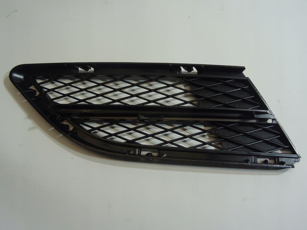 Kratka zderzaka halogenu prawa BMW E90 51117198902 - 8906370523 ...