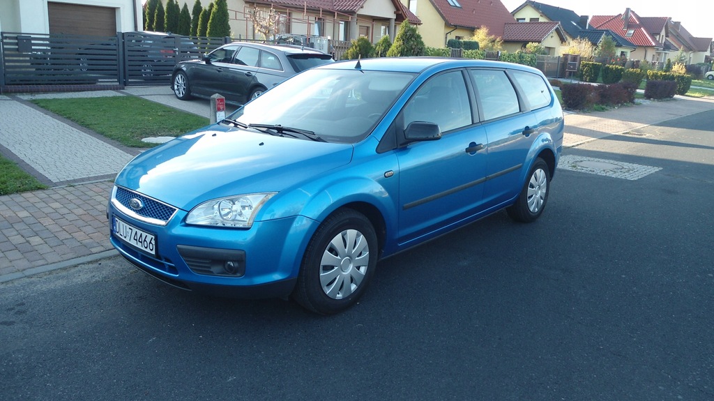 FORD FOCUS II Turnier 1.6 100 KM - 8599106174 - oficjalne archiwum Allegro