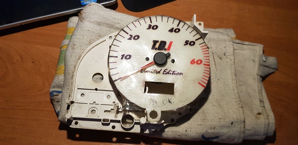 Audi 80 B4 licznik TDI sam OBROTOMIERZ VDO - 8757497634 - oficjalne ...