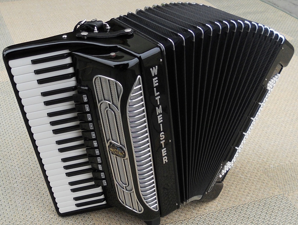 AKORDEON WELTMEISTER SUPITA 120 basów - 13796307834 - oficjalne ...