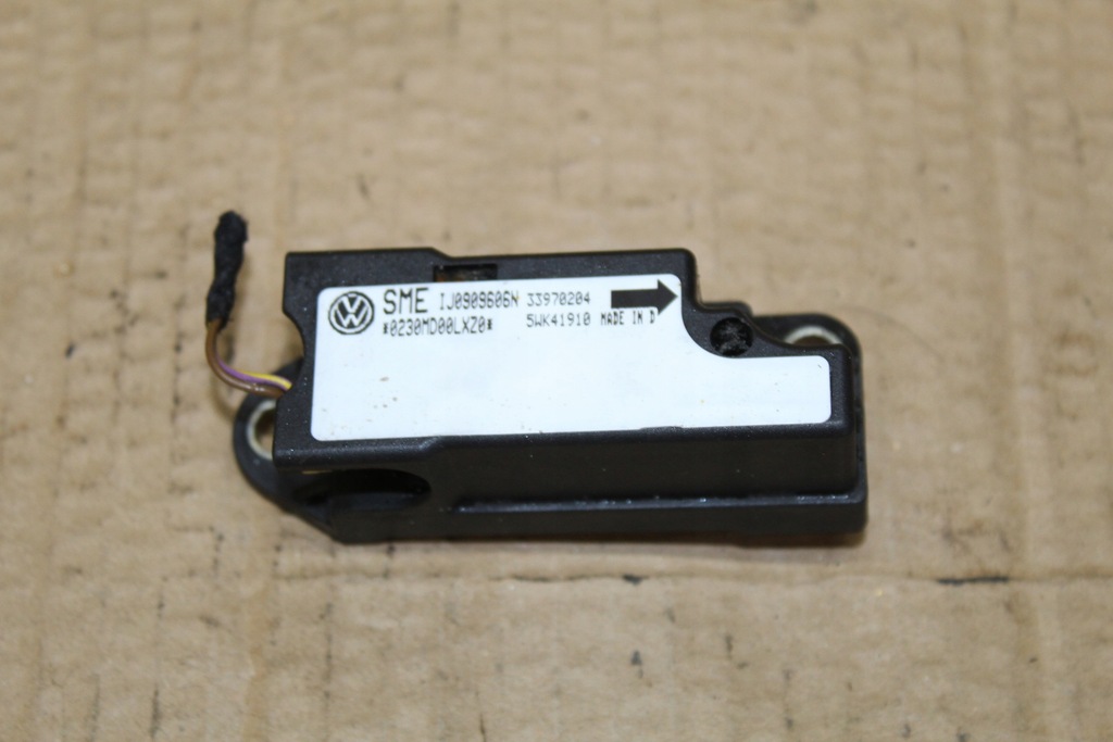 VW PASSAT B5 SENSOR CZUJNIK UDERZENIA BOCZNEGO - 10162537647 ...