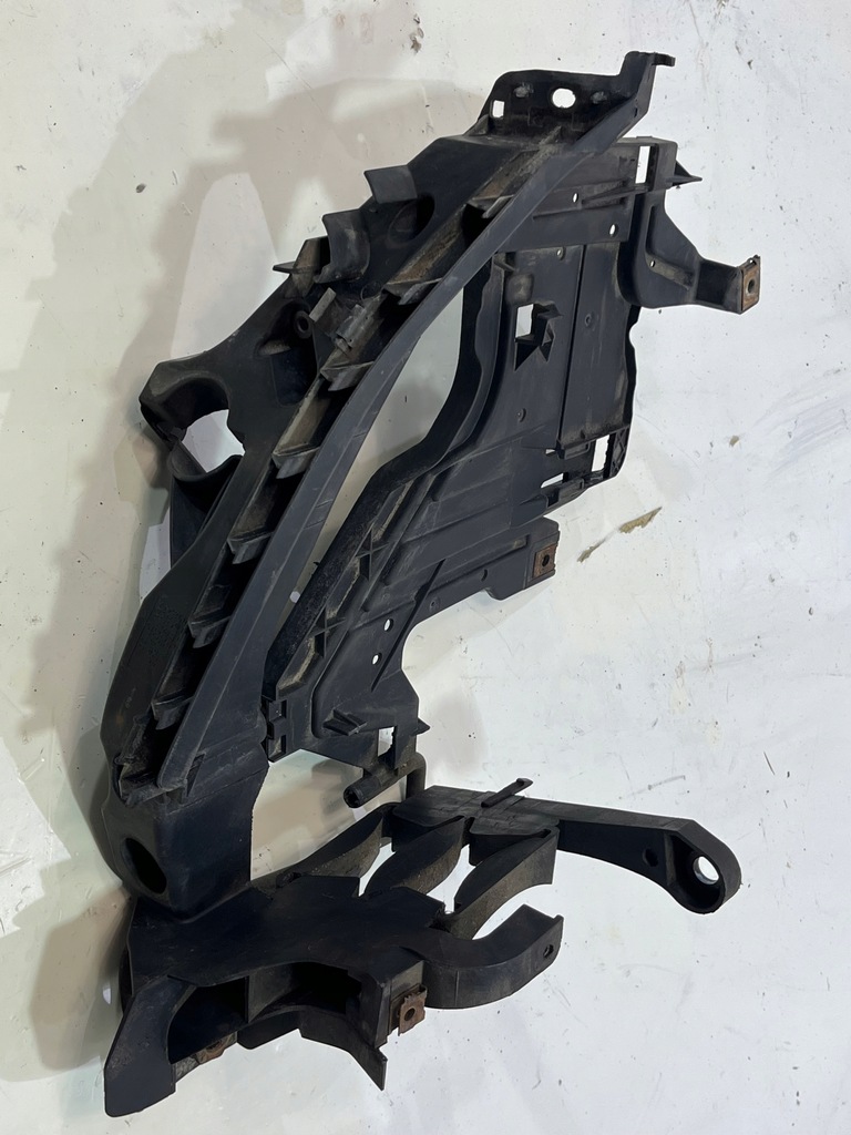 ŚLIZG LAMPY PRAWY PRZÓD AUDI A4 B8 8K0805608A KOMPLET ! CAŁY ...