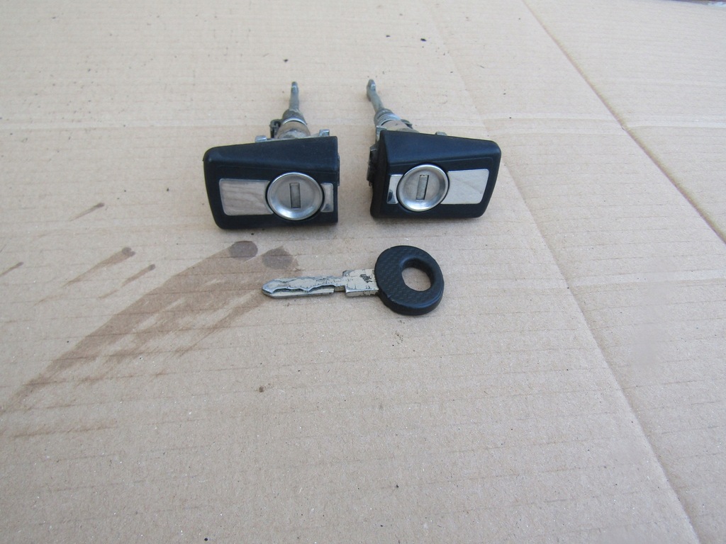 10 MERCEDES W124 WKLADKA ZAMKA DRZWI + KLUCZYK - 11455412598 - oficjalne archiwum Allegro