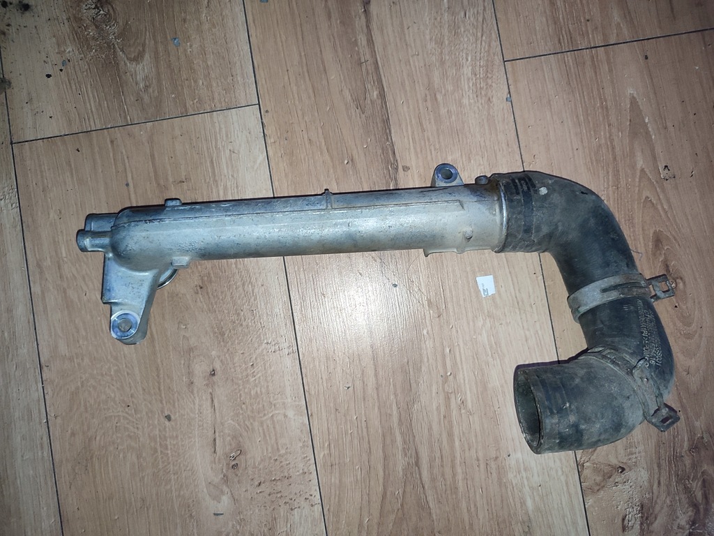 Rura przewód wody A2742000153 A2742002982 W205 C-klasa 2.0 CGI Mercedes ...