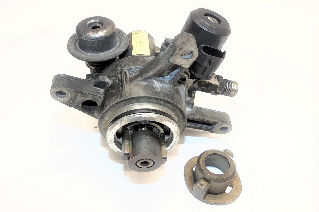 PORSCHE PANAMERA GTS 4.8 V8 M48 POMPA PALIWA - 13769489964 - oficjalne ...