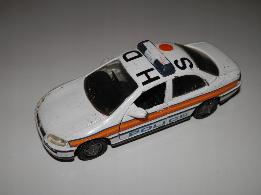 Opel Omega Police 1/43 China model autko resorak - 12776441340 ...